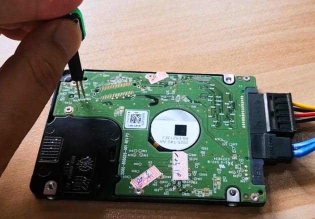 HDD Busy Shorting Pins Pro. - Dolphin Data Lab